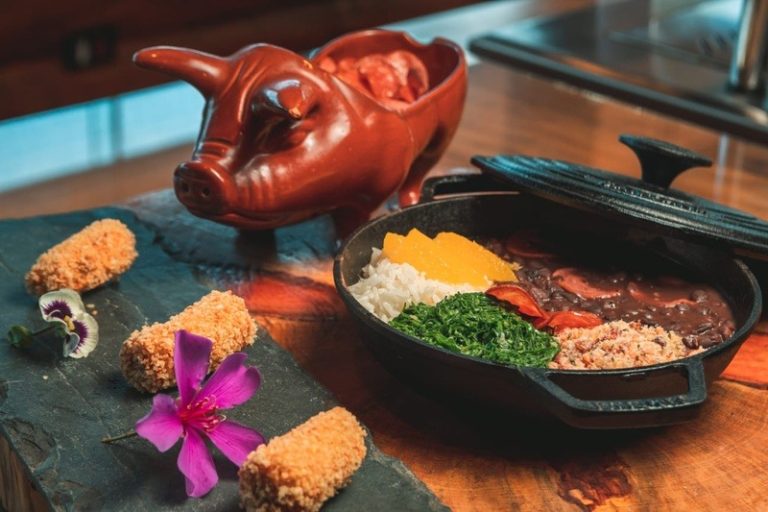 Samba & Feijoada: esquentam o feriado no Hotel Savoy