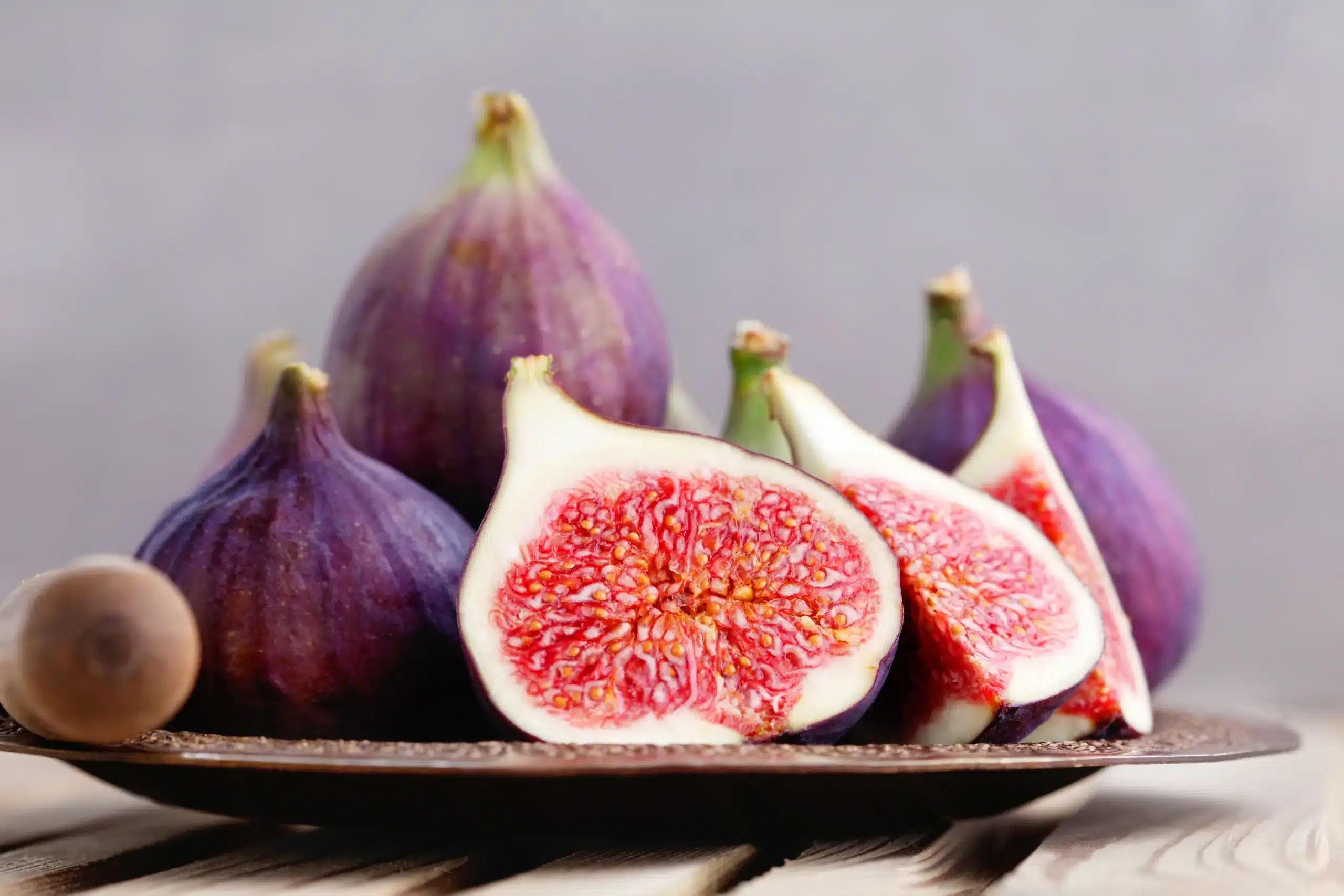 Figos Secos versus Figos Frescos